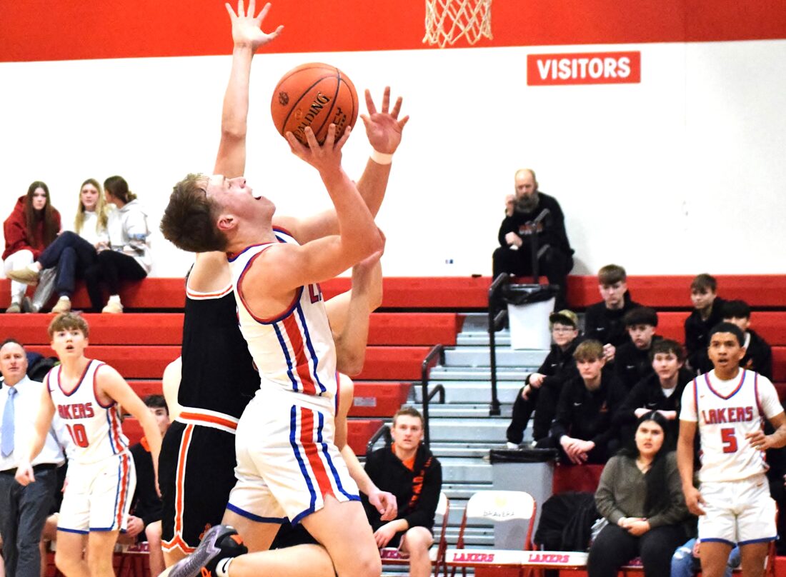Des Lacs-Burlington defeated at home | News, Sports, Jobs - Minot Daily ...